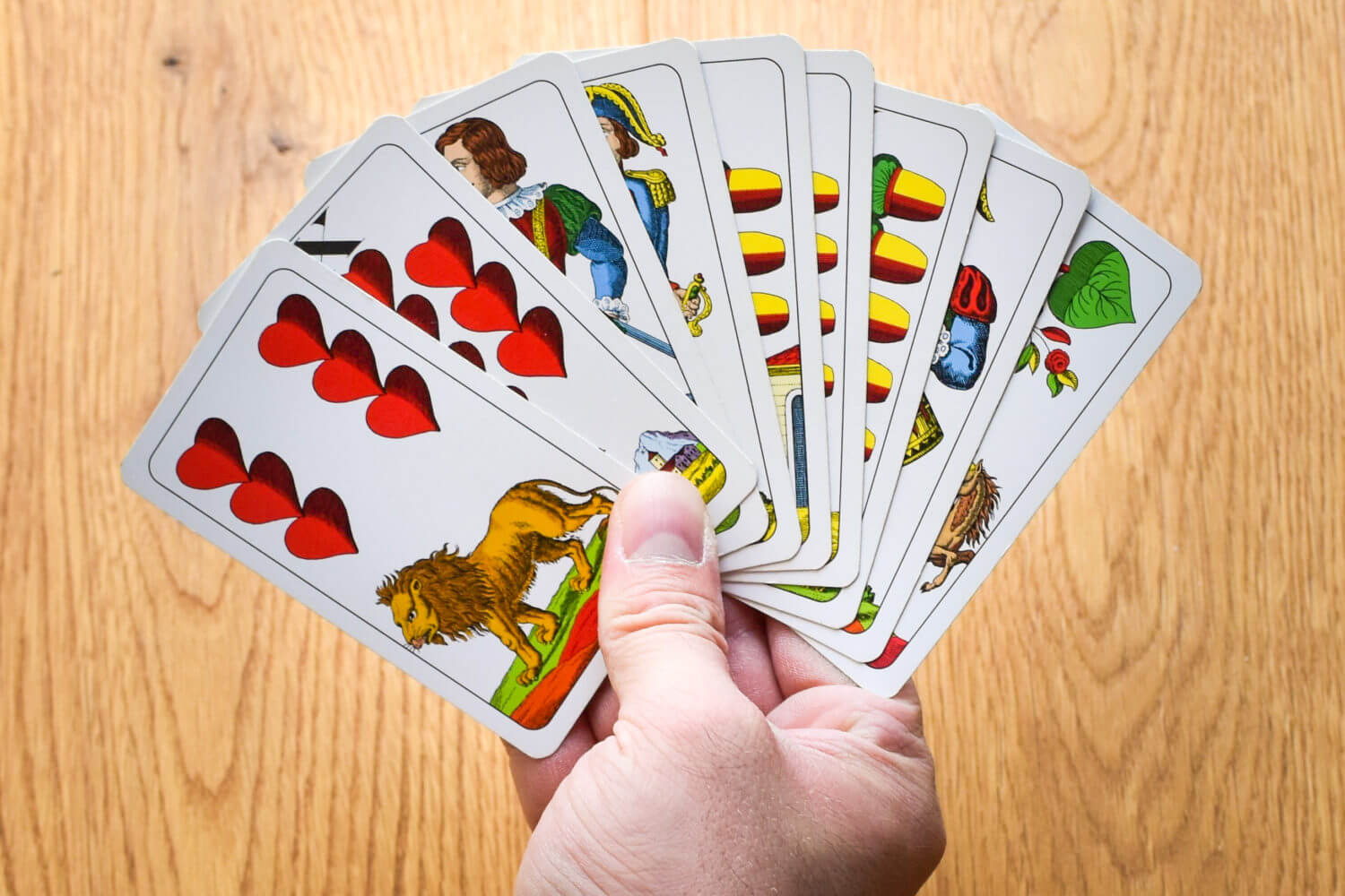 Jassa.at - Alle Vorarlberger Jass-Arten einfach erklärt!